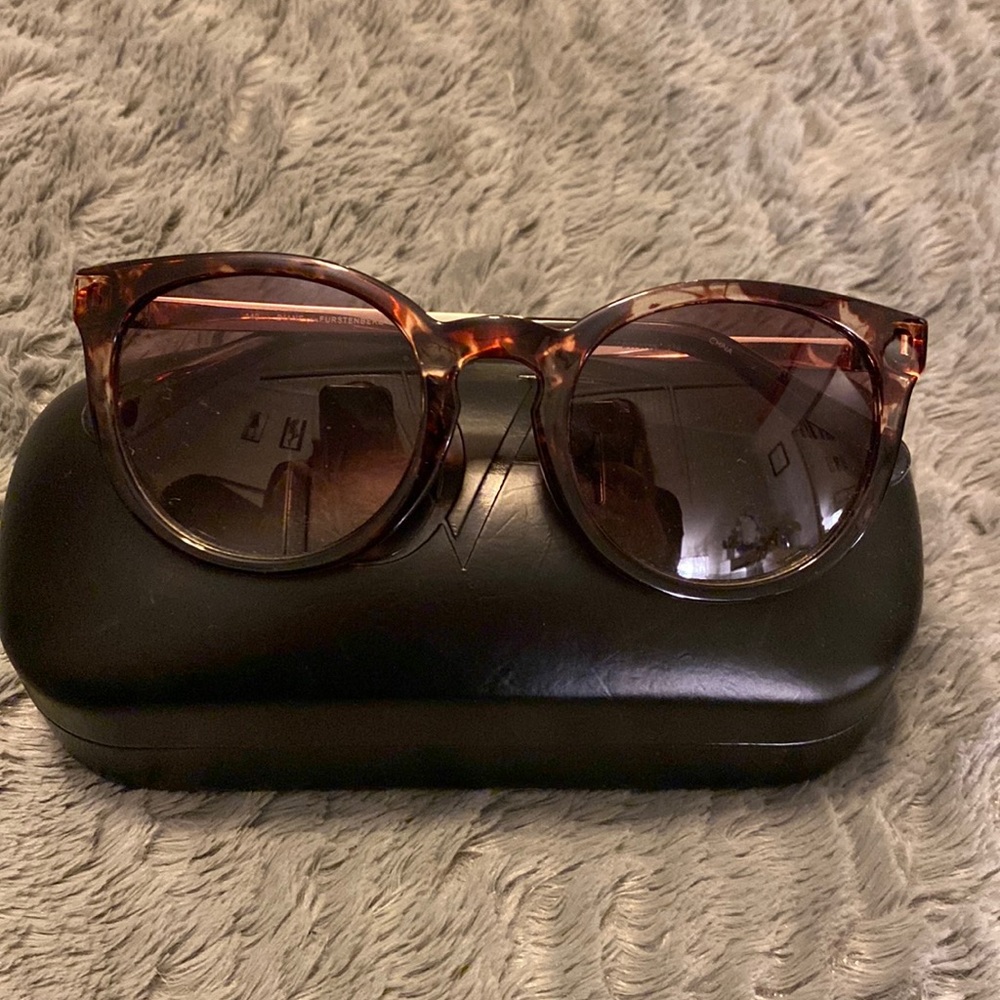 Tortoise Shell Gold Sunglasses - Gem